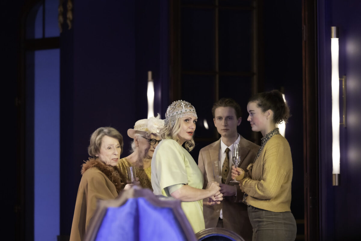 04_HSO_Ariadne_auf_Naxos_c_Monika_Rittershaus_klein - Klassik begeistert