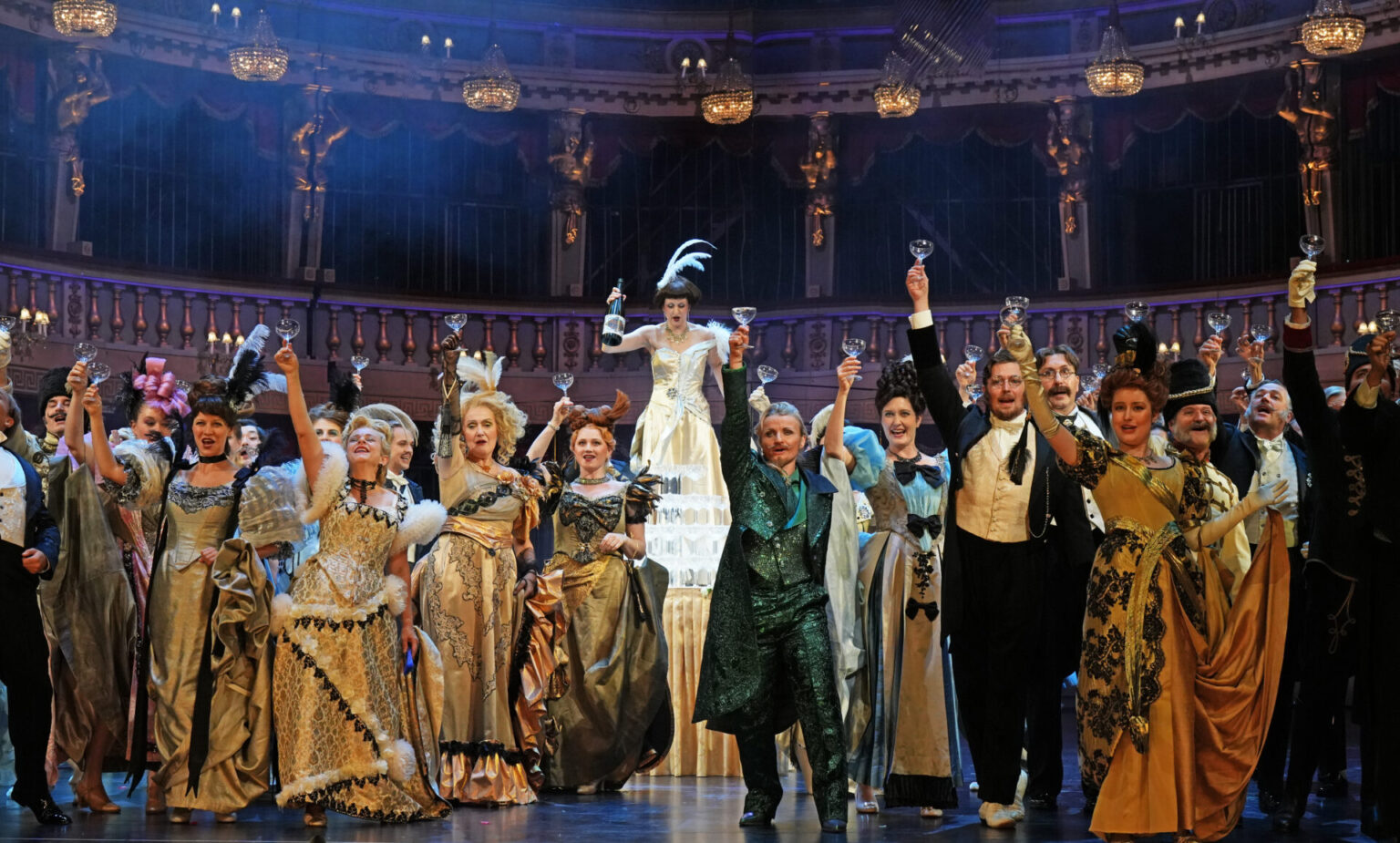 Johann Strauss (jun.), Die Fledermaus Musiktheater an der Wien, 20 ...
