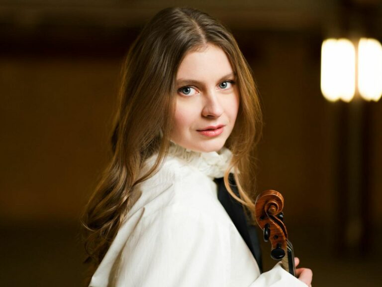 Julia_Smirnova__c__Clara_Evens_web_8e761711da - Klassik begeistert