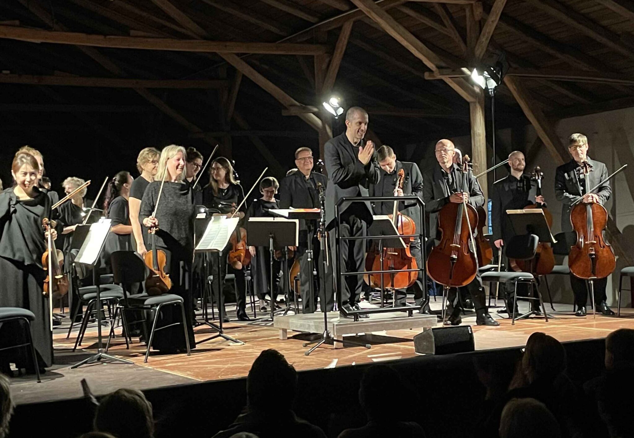 Omer Meir Wellber und Orchester Photo Andreas Ströbl - Klassik begeistert
