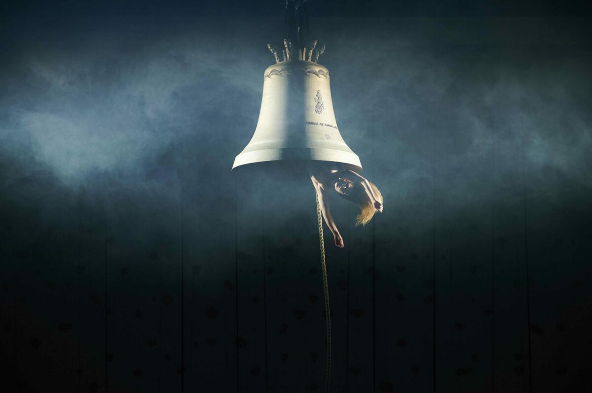 Sancta, Opernperformance von und mit Florentina Holzinger Staatsoper ...
