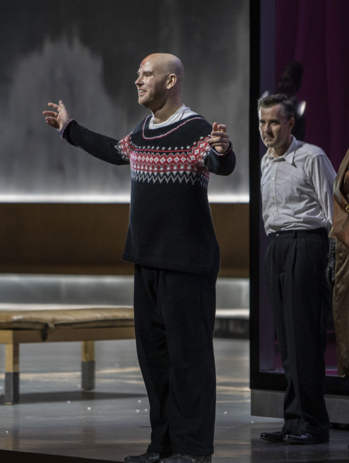 Derek Welton (Orest) - Klassik begeistert